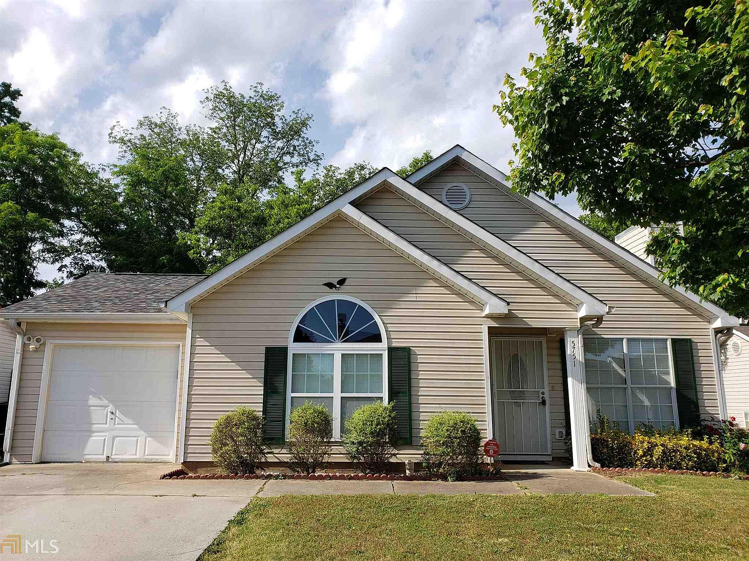 5751 Eagles Feather Ln, Riverdale, GA 30274 | Zillow