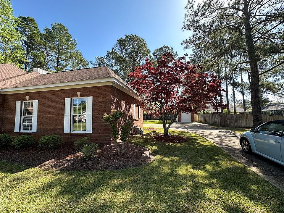 205 Stonegate Dr, Dothan, AL 36305 | Zillow