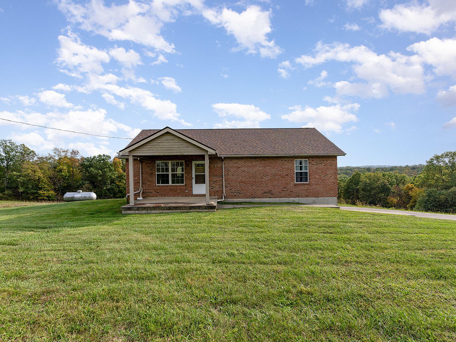 1657 Kelly Rd, De Mossville, KY 41033 | Zillow