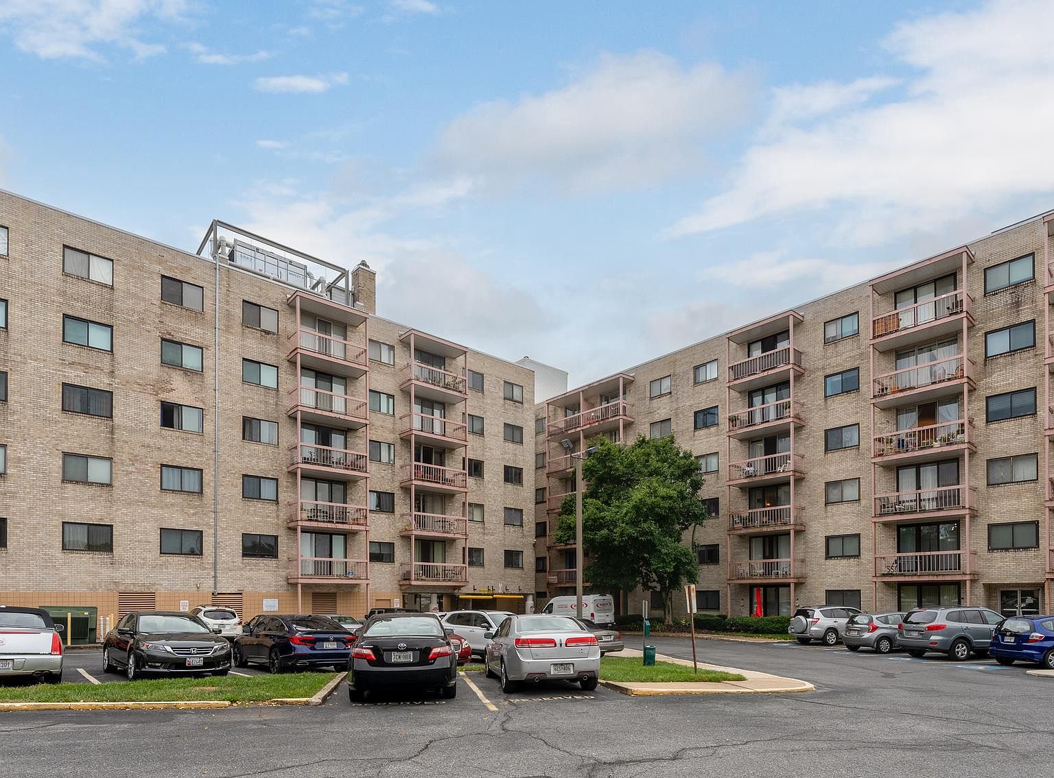 130 Slade Ave APT 209, Baltimore, MD 21208 | Zillow