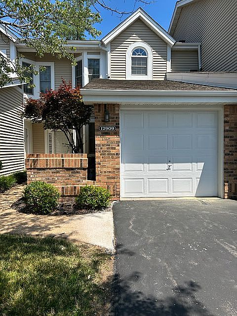 12909 Autumn Fields Ct, Saint Louis, MO 63146 | Zillow