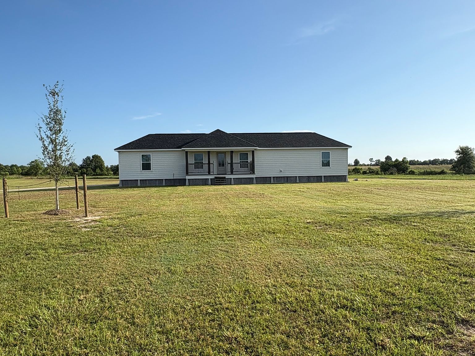 19160 Raoul Rd, Iowa, LA 70647 | Zillow