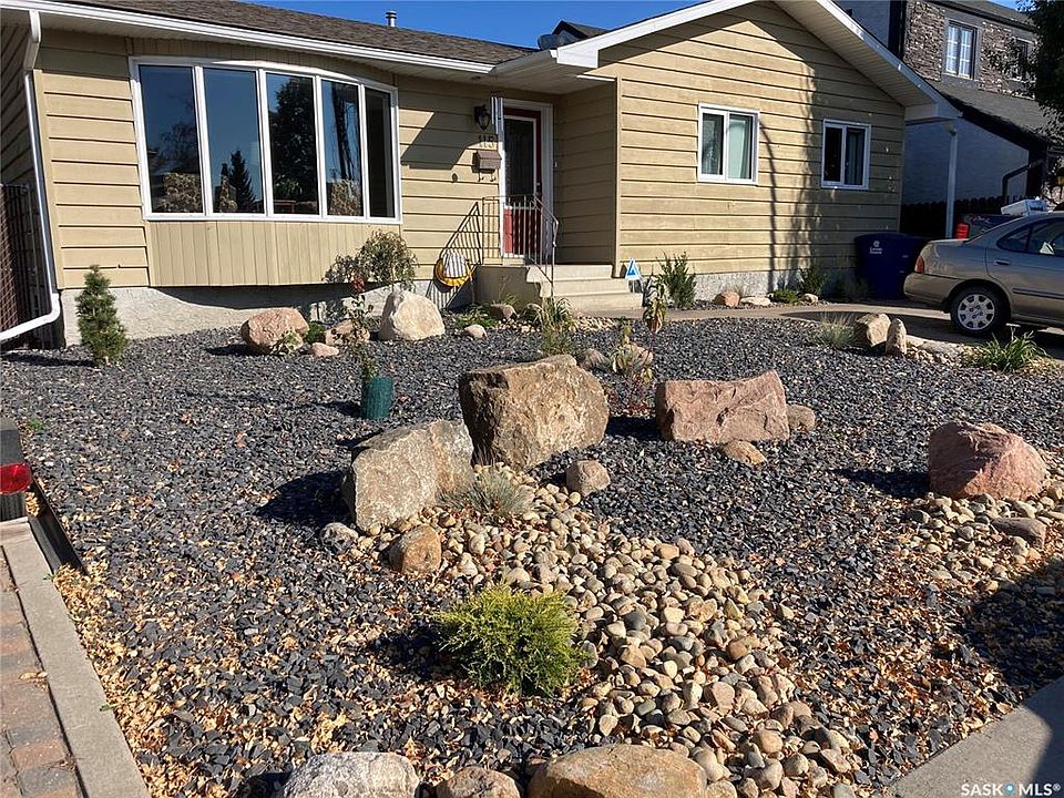 115 Christopher Rd, Saskatoon, SK S7J 3R8 | MLS #SK915343 | Zillow