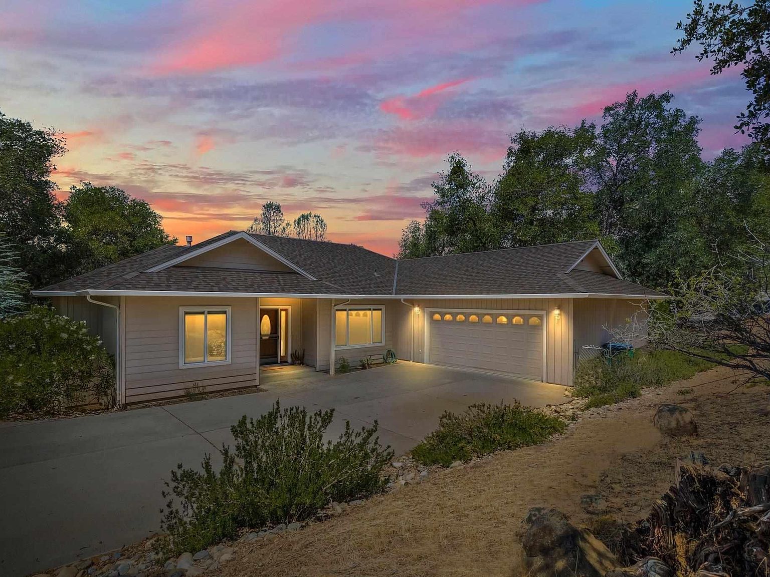 14311 Lake Vista Dr, Sonora, CA 95370 | MLS #20230766 | Zillow