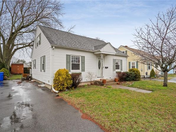 Pawtucket RI Single Family Homes For Sale - 19 Homes | Zillow
