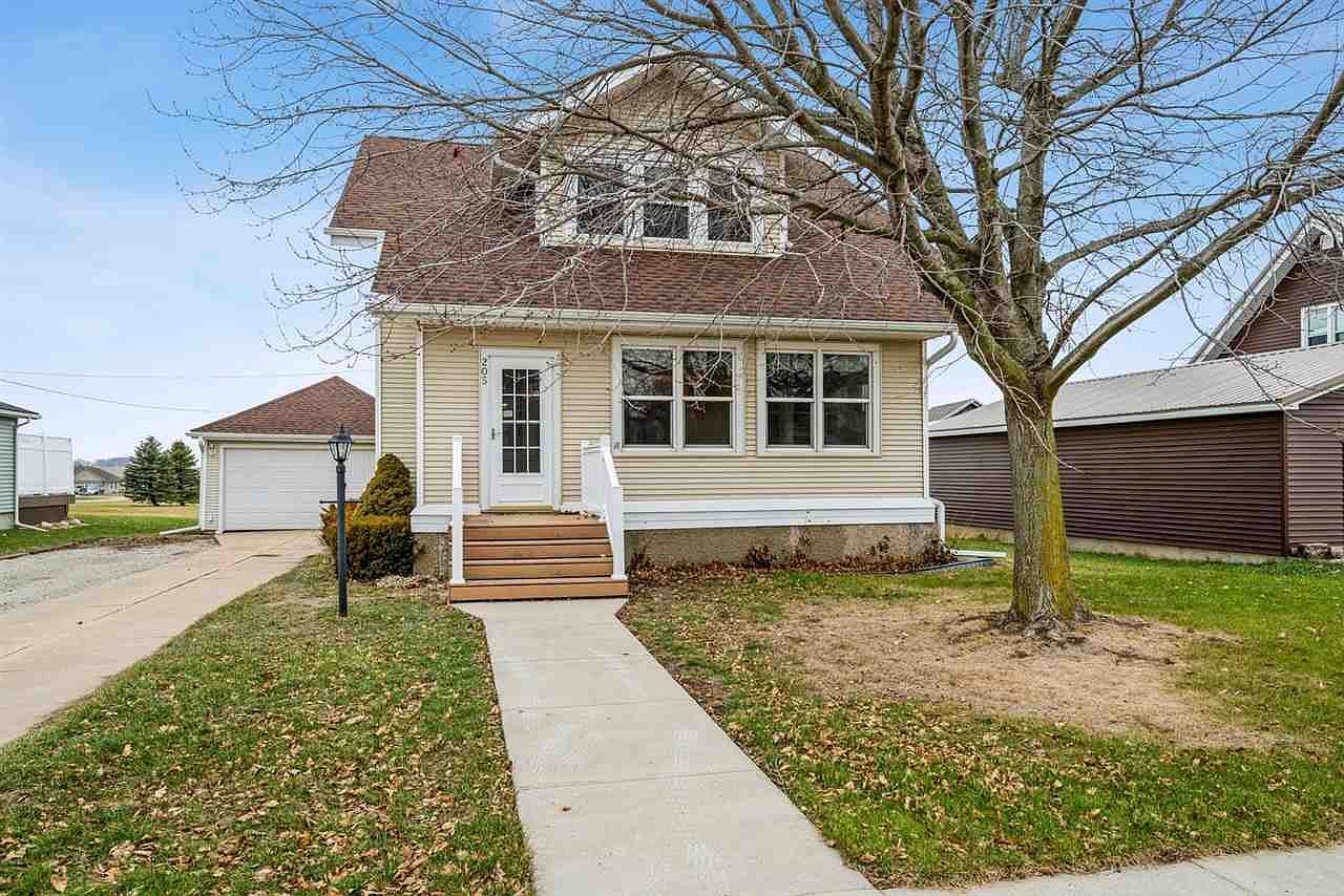 205 5th Ave, Keystone, IA 52249 | Zillow