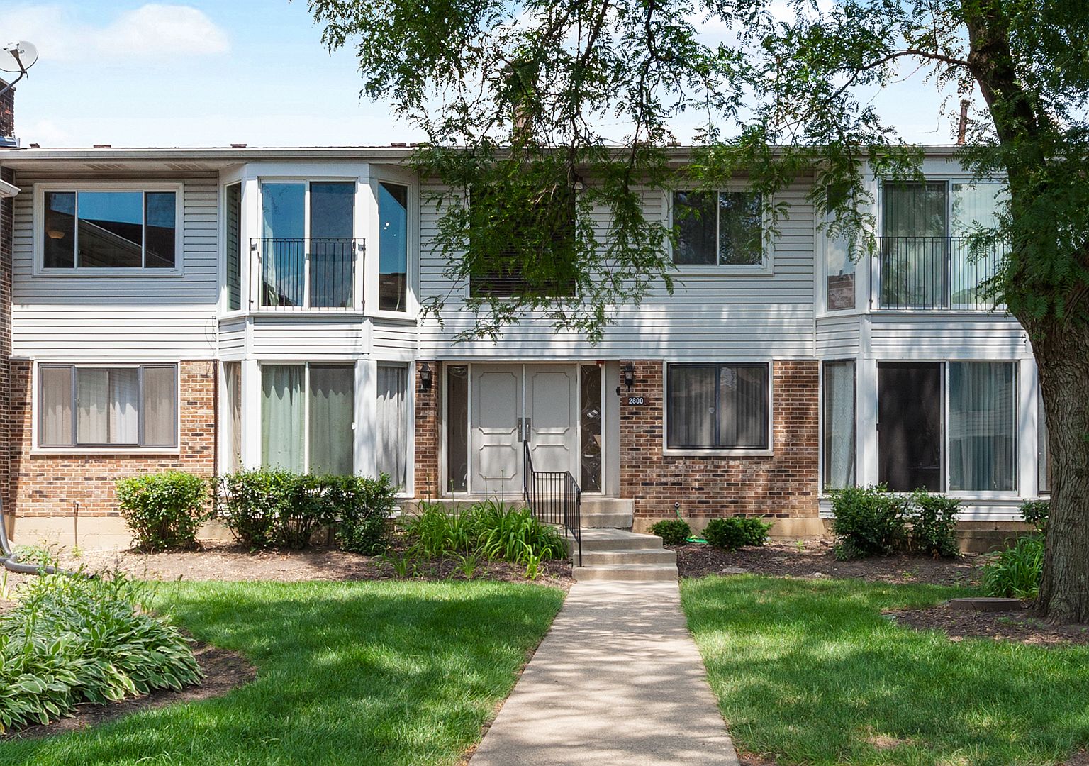 2800 Mitchell Dr APT 8, Woodridge, IL 60517 | Zillow