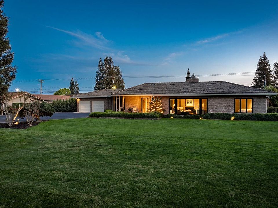 809 Country Club Dr, Modesto, CA 95356 | Zillow