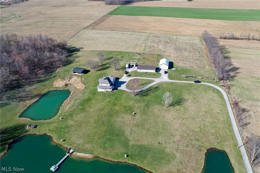 14269 Stanwood St SW, Navarre, OH 44662 | Zillow