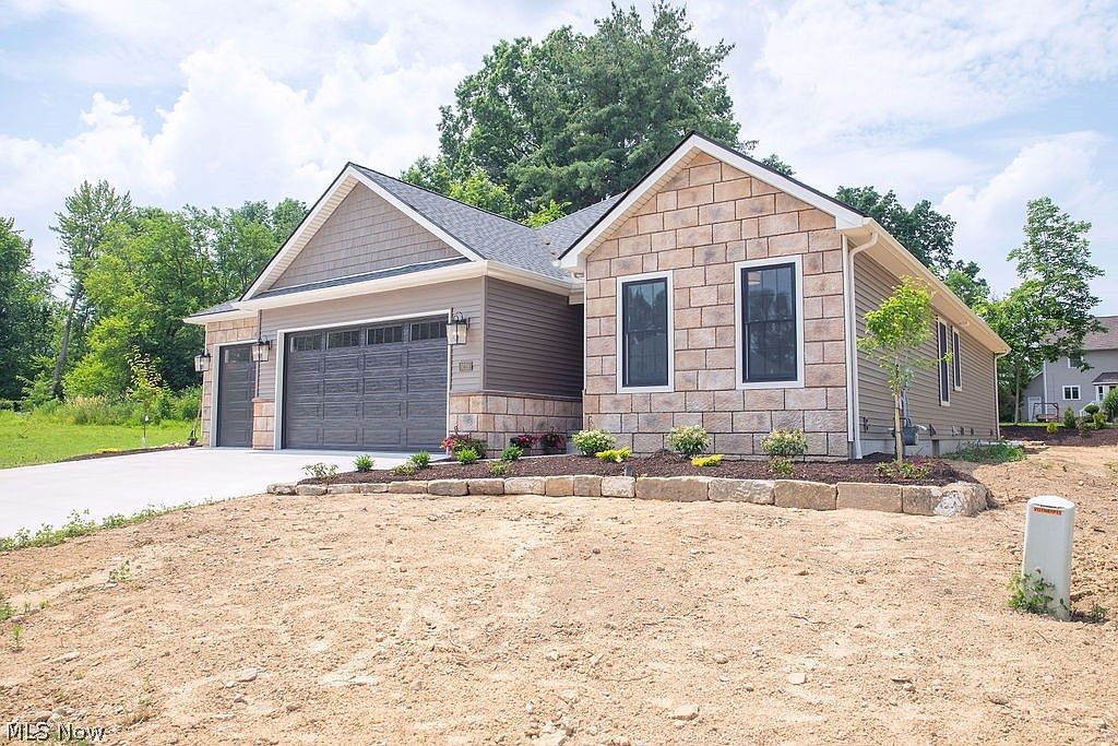 5026 Macy Ln, Canfield, OH 44406 | MLS #4489373 | Zillow