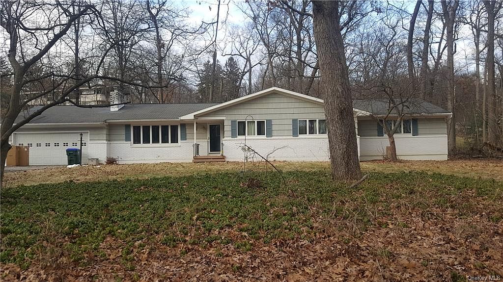 9 Hideaway Ln, Newburgh, NY 12550 | Zillow