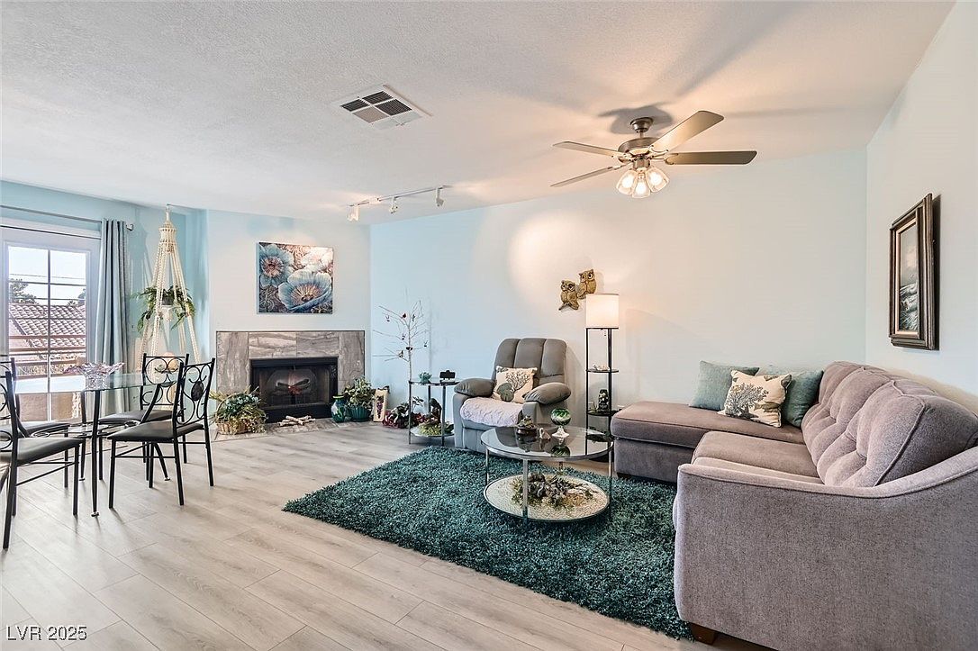 6883 Tamarus St UNIT 203, Las Vegas, NV 89119 | MLS #2666827 | Zillow