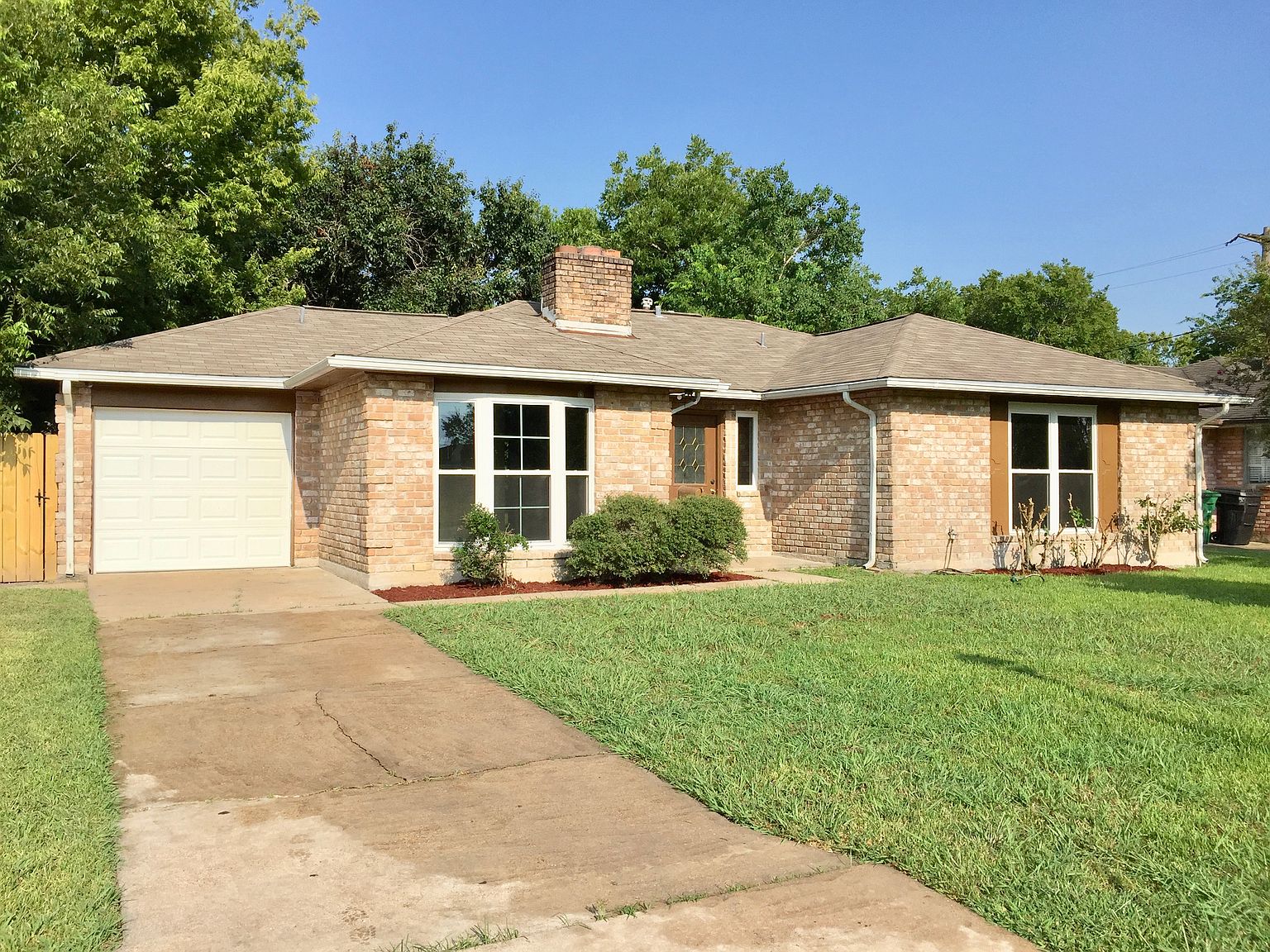1114 Kildare Dr, Houston, TX 77047 | Zillow