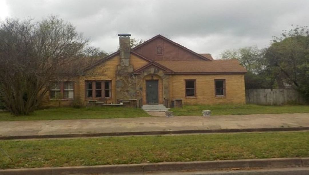 216 S Prairieville St, Athens, TX 75751 | MLS #0 | Zillow