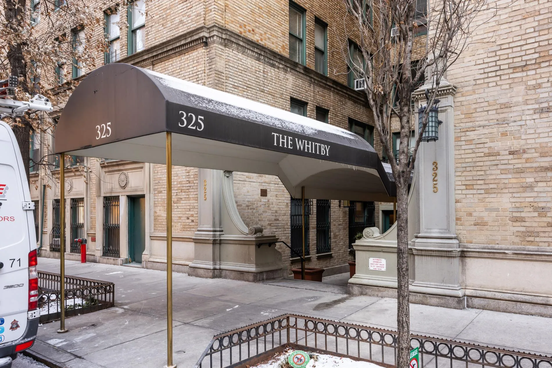 325 West 45th Street #403 in Hell's Kitchen, Manhattan | StreetEasy