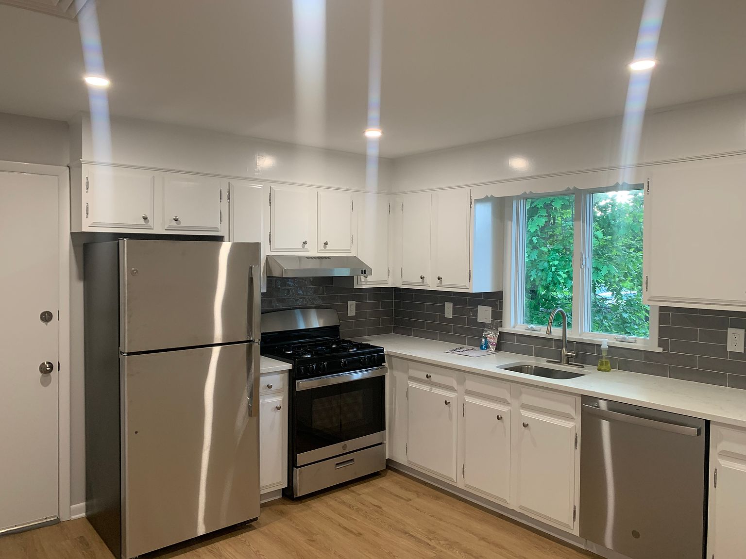 316 Queen St, Bridgeport, CT 06606 | Zillow