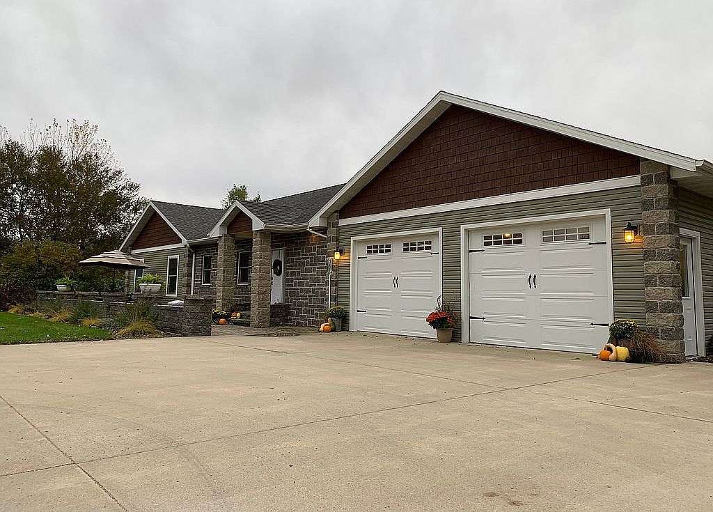 3449 Perkins Ave, Lake View, IA 51450 | Zillow
