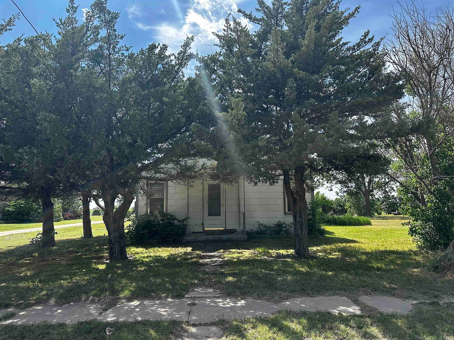 212 Main St, Zurich, KS 67663 | Zillow