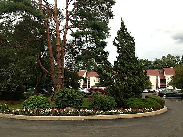 301 Byberry Rd APT E28, Philadelphia, PA 19116 | Zillow