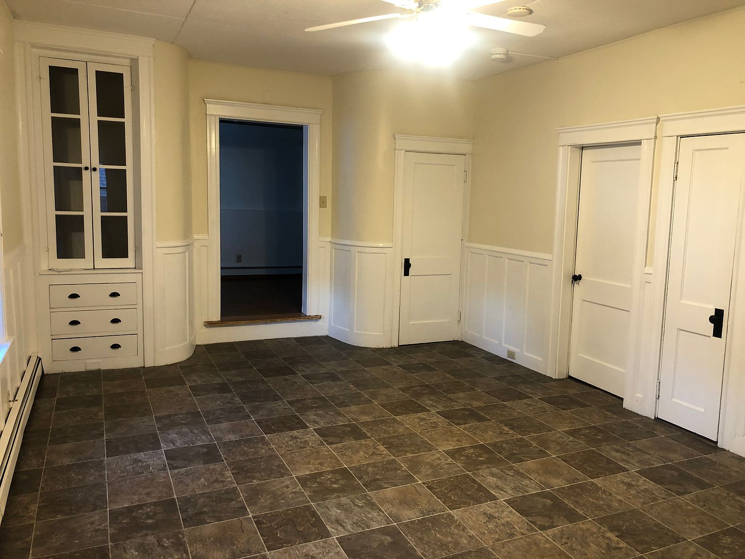 818 Bernon St #B, Woonsocket, RI 02895 | Zillow