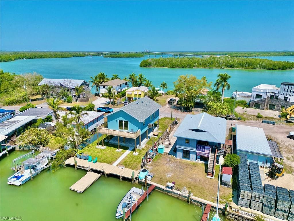 237 Harbor PL N, Goodland, FL 34140 | Zillow