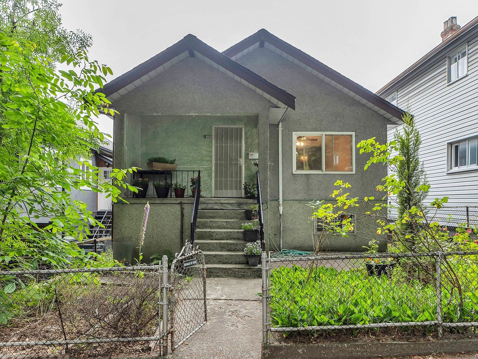 1850 E 1st Ave, Vancouver, BC V5N 1B1 | MLS #R3016051 | Zillow