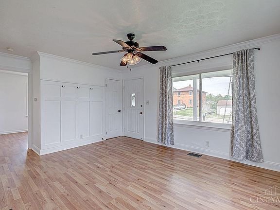 1935 Vanda Ave, Hamilton, OH 45013 | Zillow