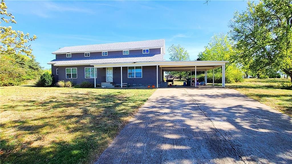 1107 227th St, Fort Scott, KS 66701 | MLS #2460310 | Zillow