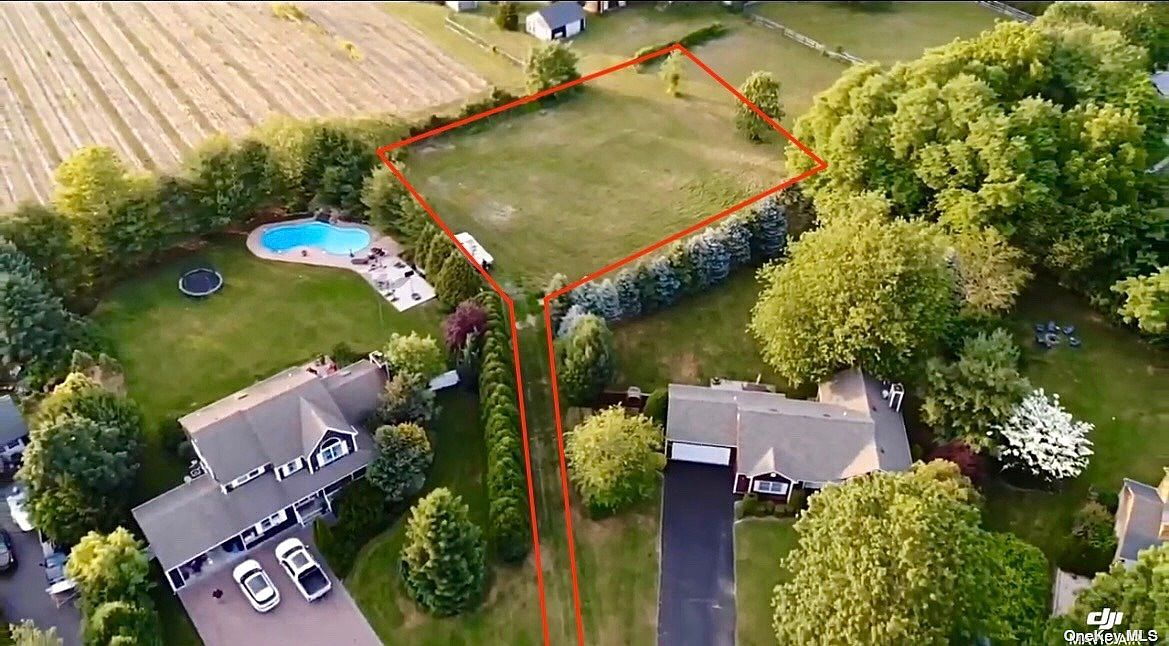 107 Eileen Circle, Riverhead, NY 11901 | Zillow