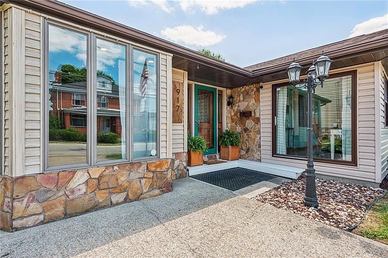 917 Pittsburgh St, Scottdale, PA 15683 | Zillow