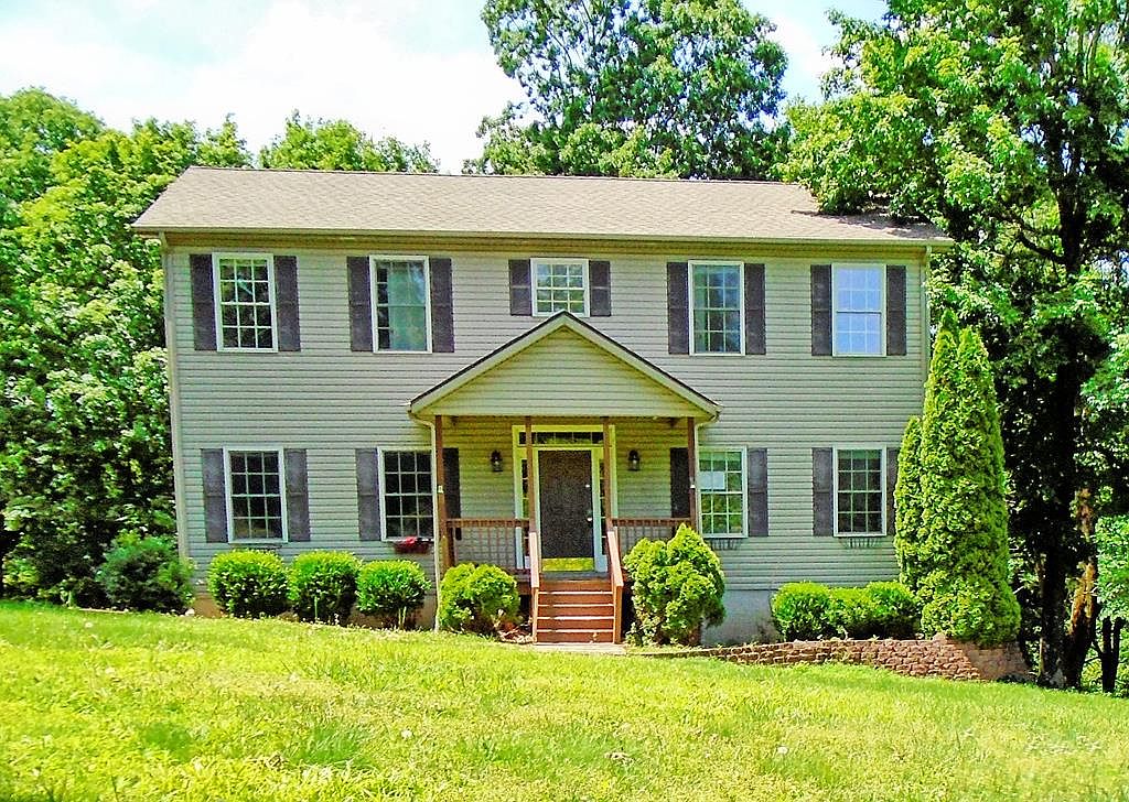 10303 S Old Madisonville Rd, Crofton, KY 42217 | Zillow