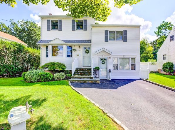 Massapequa Park Real Estate Massapequa Park Ny Homes For Sale Zillow