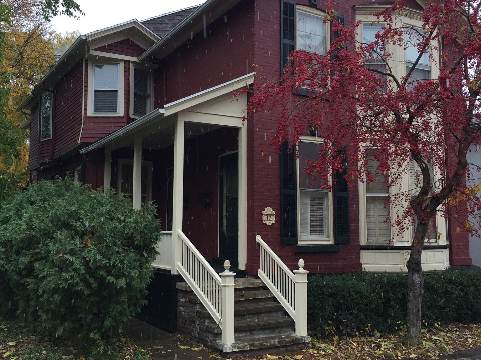17 Greenwood St #UP, Rochester, NY 14608 | Zillow
