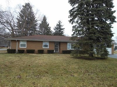 805 Strong St, Kouts, IN 46347 | Zillow