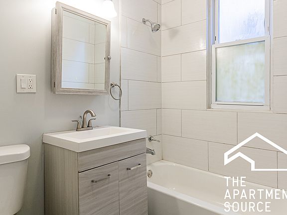3649 W Montrose Ave #1M, Chicago, IL 60618 | Zillow