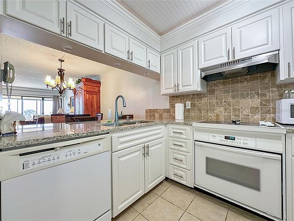 1551 Beach Rd UNIT 4-205, Englewood, FL 34223 | MLS #D6139912 | Zillow