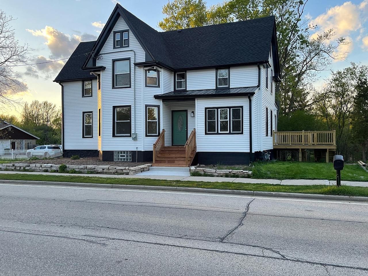 1836 West Mequon ROAD, Mequon, WI 53092 | MLS #1874968 | Zillow