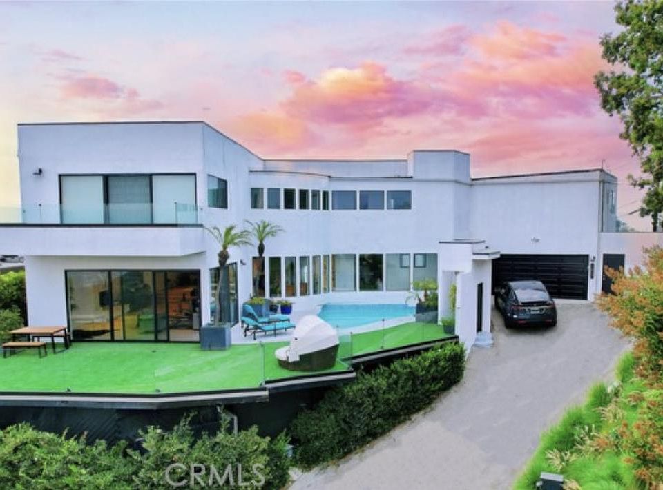 2457 Solar Dr, Los Angeles, CA 90046 | Zillow