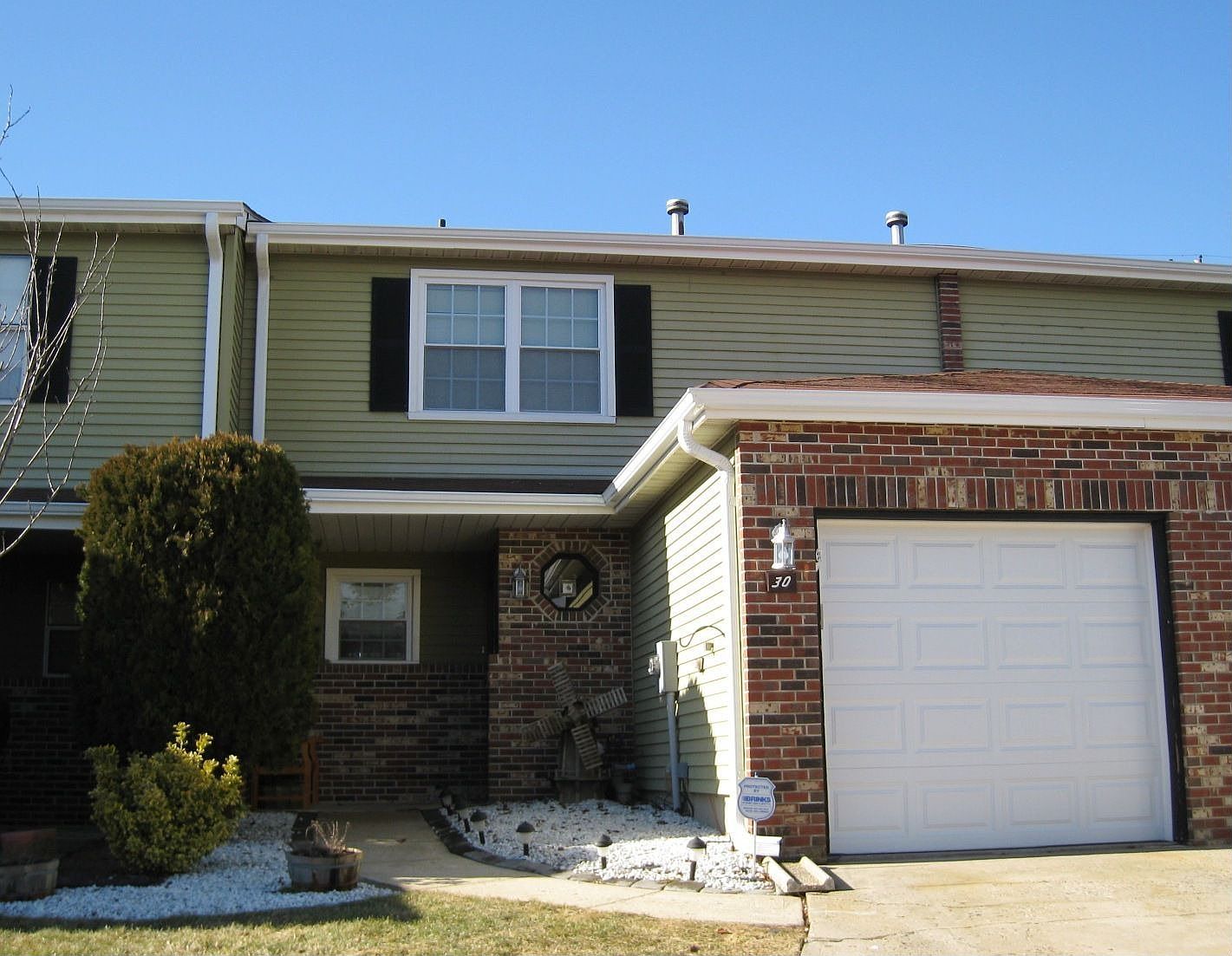 30 Hamilton Dr, Spotswood, NJ 08884 | Zillow