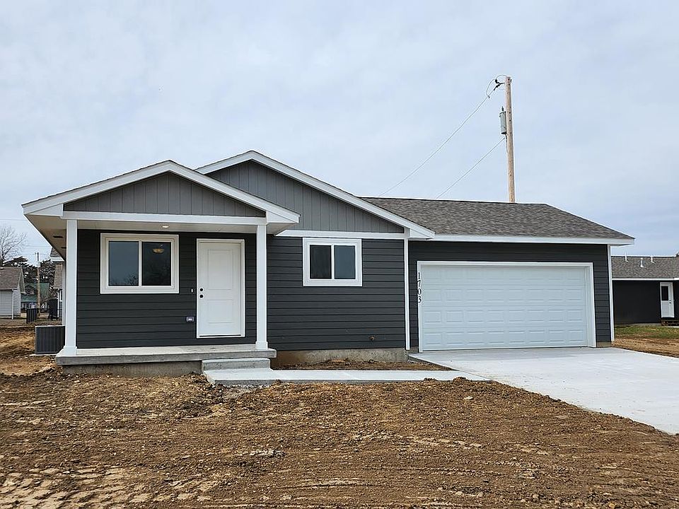 1703 N 2nd St, Neodesha, KS 66757 | MLS #48106 | Zillow