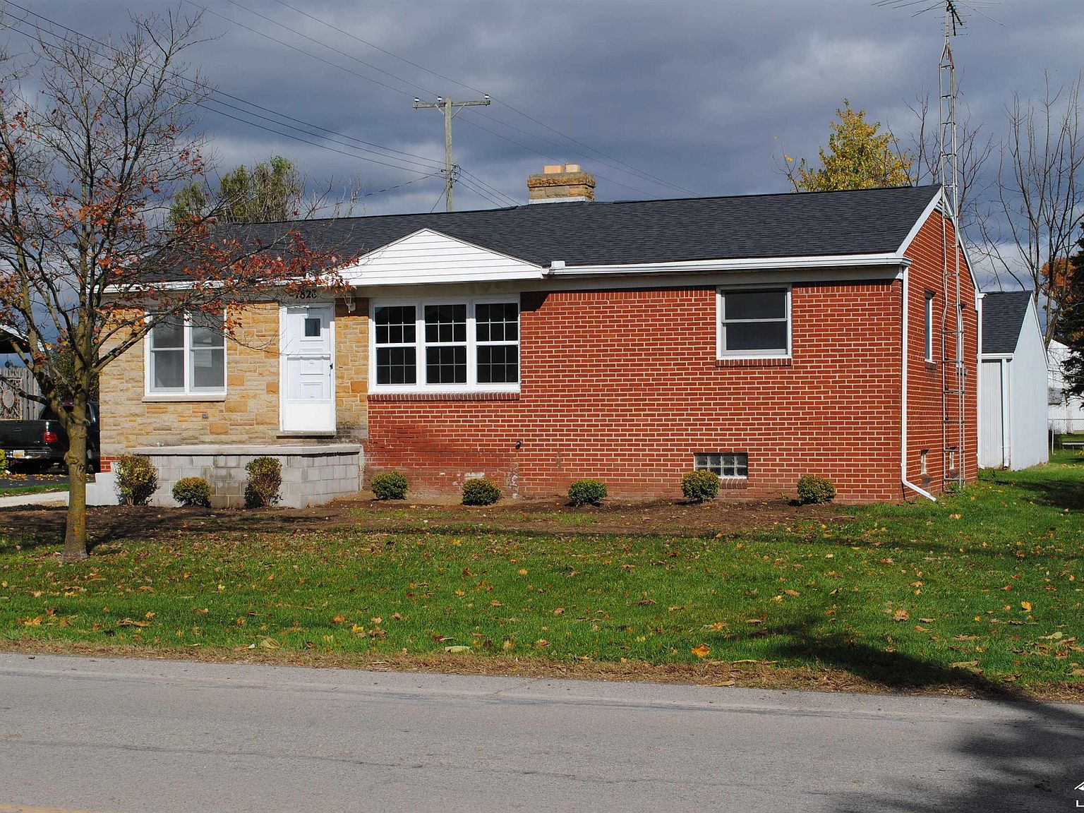 7828 Bluebush Rd, Maybee, MI 48159 | MLS #50126392 | Zillow