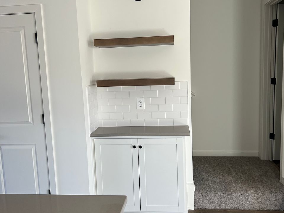 2622 Grey Wolf Ln Locust Grove VA | Zillow