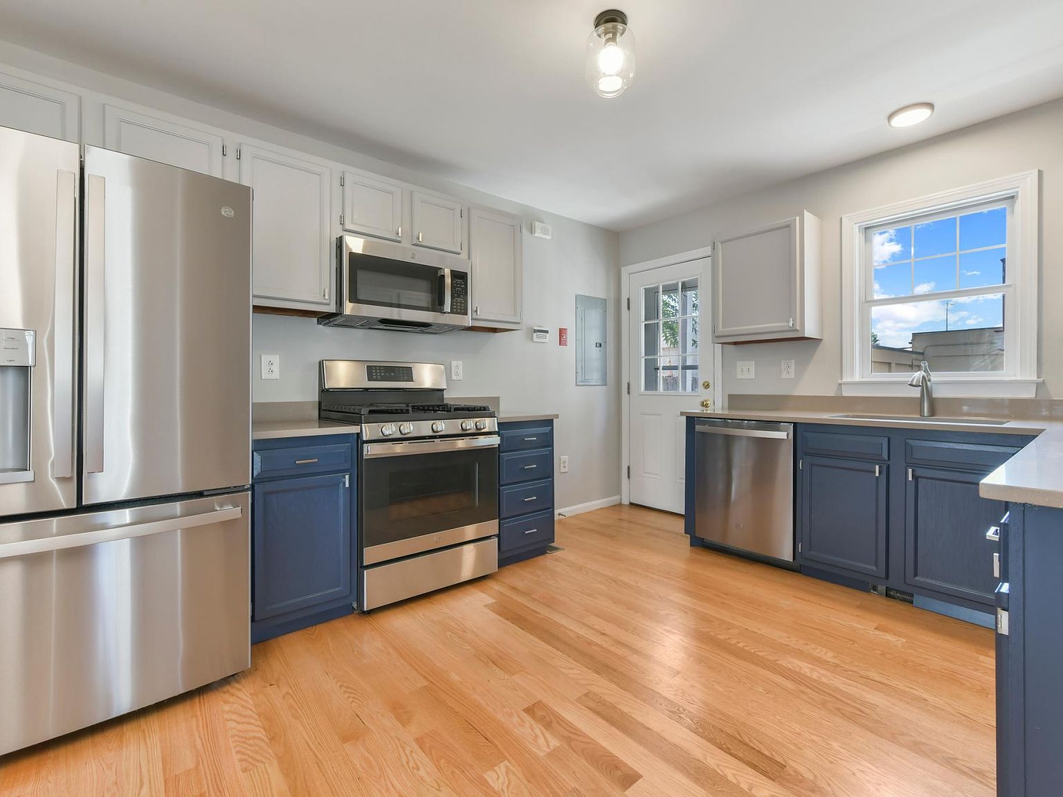 23 Taylor St #1, Dorchester, MA 02122 | Zillow