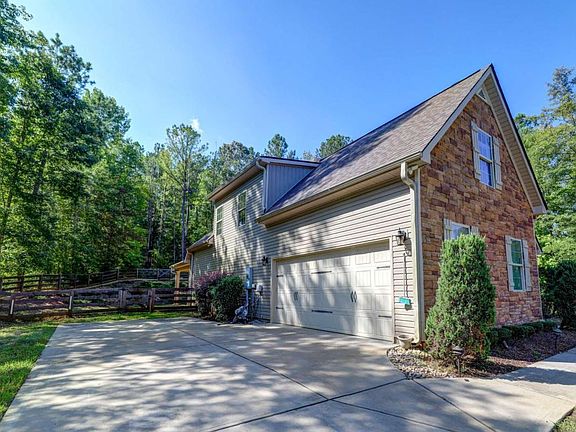 134 Ridgeview Dr, Newnan, GA 30263 | MLS #10201773 | Zillow