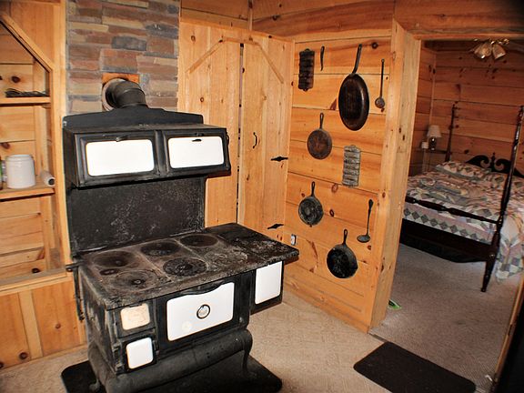 41 Lakeside Dr, Gap Mills, WV 24941 | Zillow