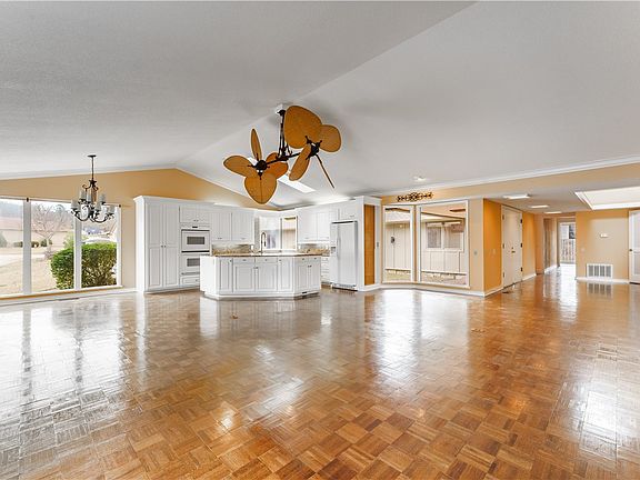 3 Lundy Ln, Bella Vista, AR 72714 | Zillow