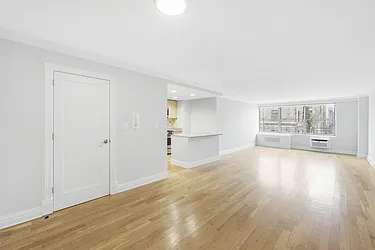 210 West 89th Street #6T in Upper West Side, Manhattan | StreetEasy