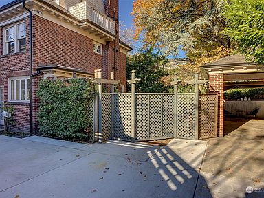 950 Federal Avenue E, Seattle, WA 98102 | Zillow