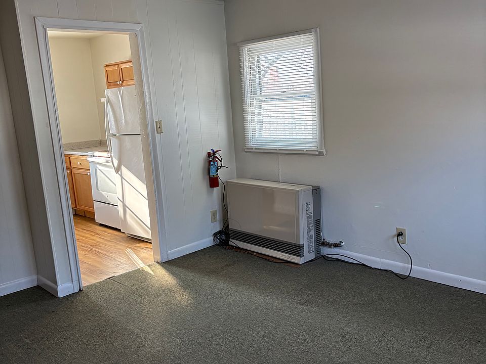 142 Sandra Cir #1/2, Burlington, VT 05408 | Zillow