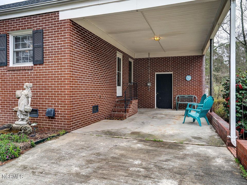 105 School Street, Pinetops, NC 27864 | Zillow
